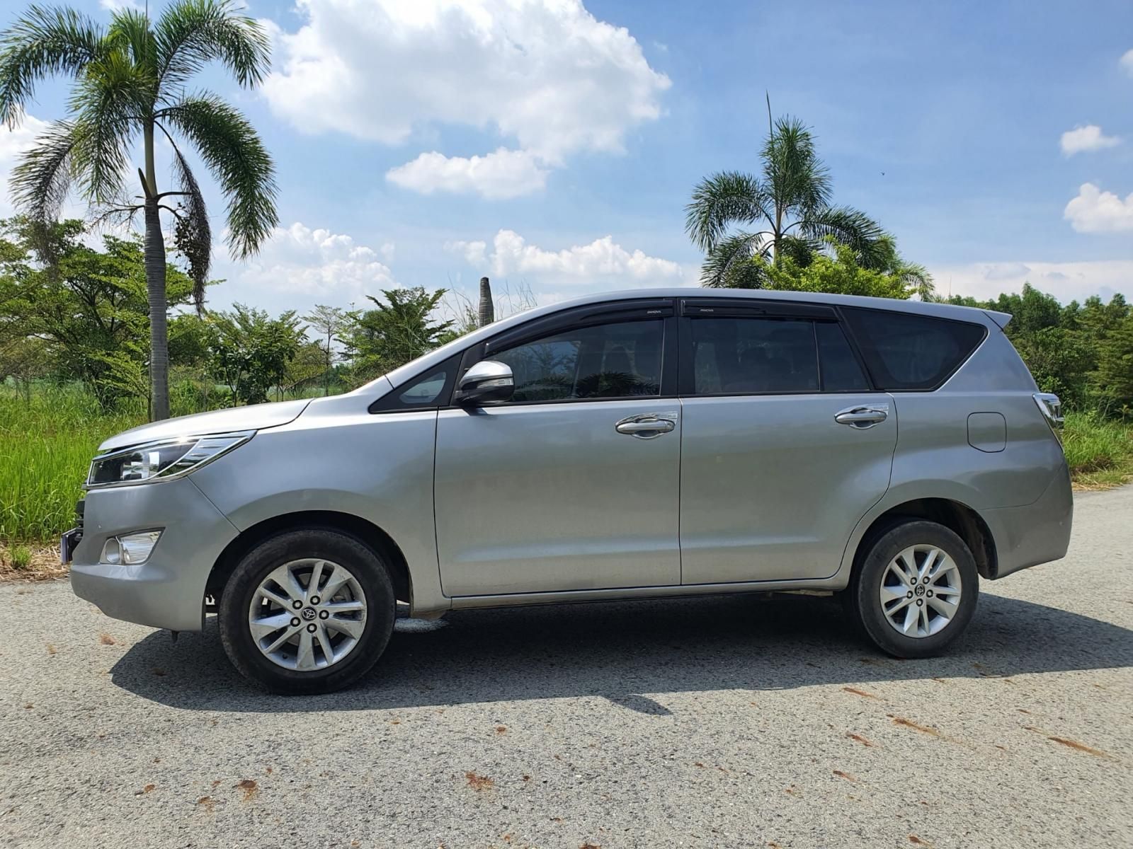 Bán xe Toyota Innova 2016 giá 570 triệu - 507657